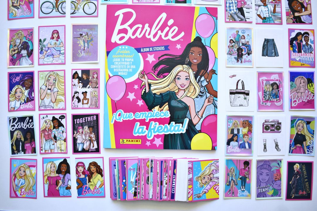 Barbie 65 Años: Álbum Completo A Pegar - Álbum Físico